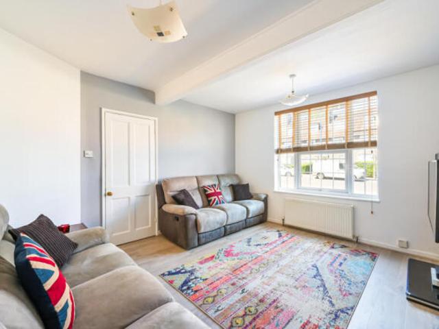 2 bedroom terraced house for sale in Furness Road, Morden, SM4