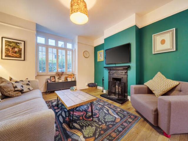 2 bedroom terraced house for sale in Furzefield Road, London, SE3