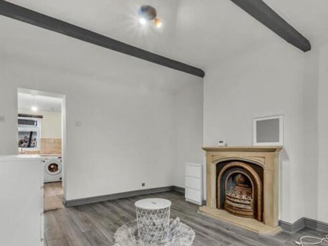 2 Bedroom Terraced House For Sale In Knottingley, West Yorkshire