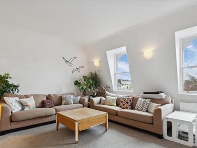 2 Bedroom Terraced House For Sale In Kensington