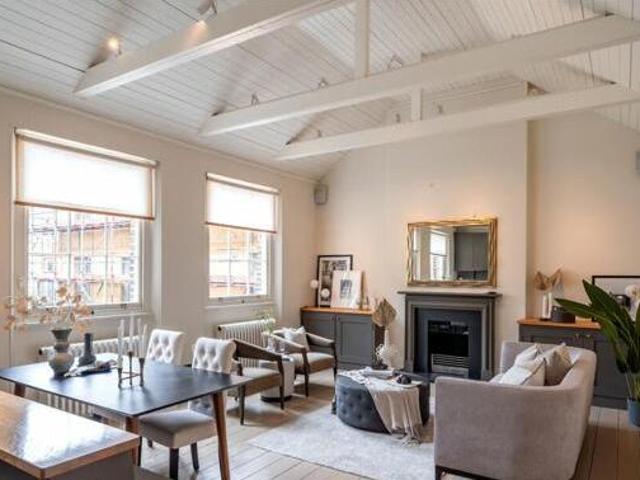 2 Bedroom Terraced House For Sale In Kensington, London