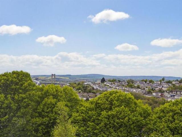 2 bedroom terraced house for sale in Kit Hill Crescent, Plymouth, PL5