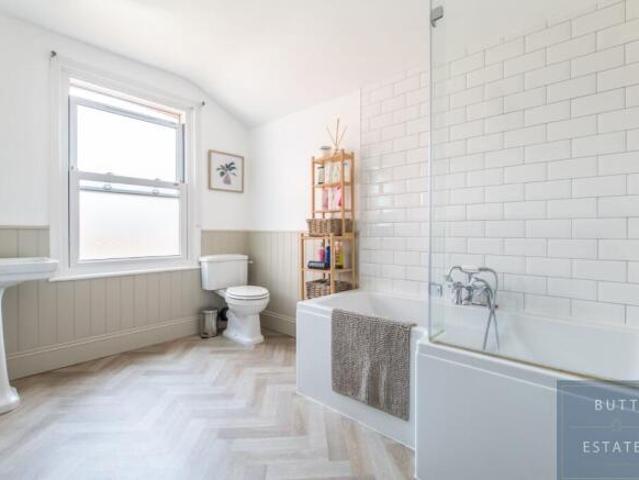 2 bedroom terraced house for sale in Kimberley Road, Exeter, EX2