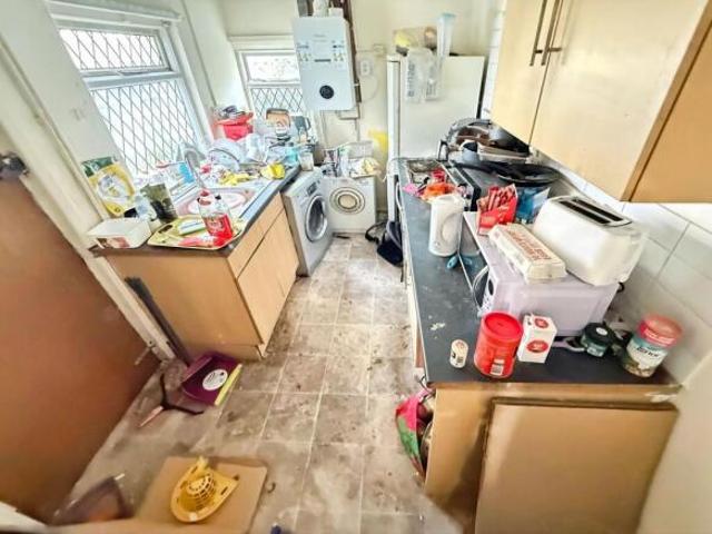 2 bedroom terraced house for sale in King William Street, Stoke On Trent, ST6