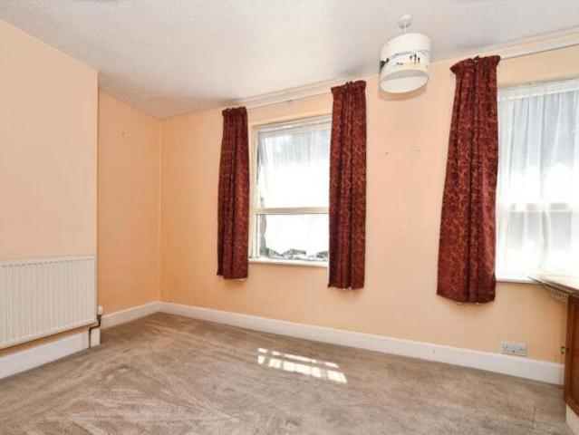 2 bedroom terraced house for sale in Kingshill Road, Swindon, SN1