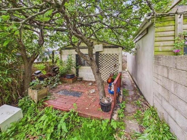 2 bedroom terraced house for sale in House For Modernisation | Fishponds, BS16