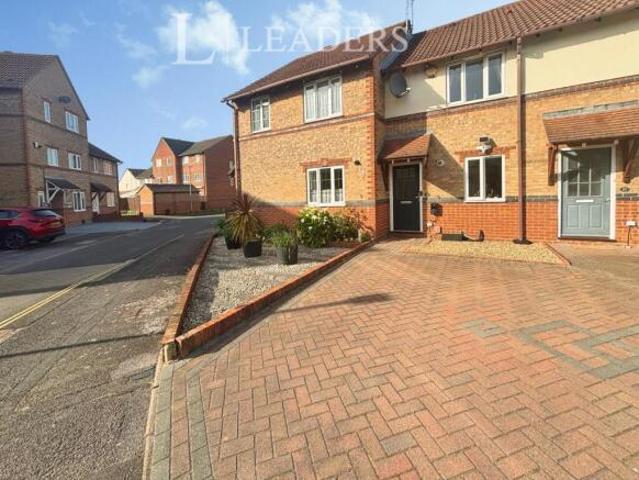 2 bedroom terraced house for sale in Holcot Lane, Portsmouth, Hampshire, PO3