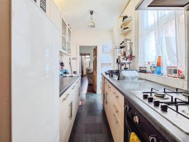 2 bedroom terraced house for sale in Hopefield Road, Leicester, LE3