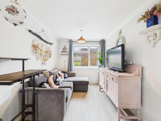 2 bedroom terraced house for sale in Hatford Road, Reading, RG30