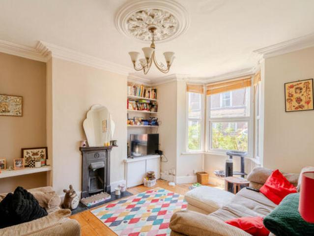 2 bedroom terraced house for sale in Hawthorne Street, Totterdown, Bristol, BS4