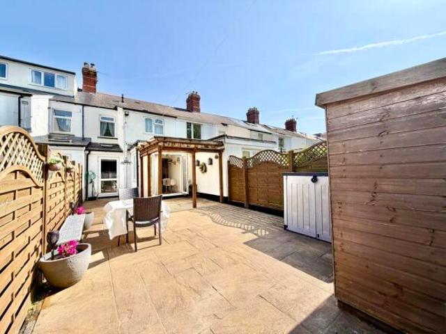 2 bedroom terraced house for sale in Hazelhurst Road, Cardiff, CF14
