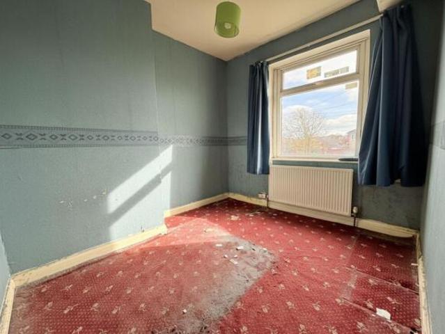 2 bedroom terraced house for sale in Haighs Square, Huddersfield, HD5