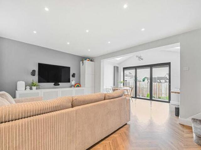 2 Bedroom Terraced House For Sale In Harefield