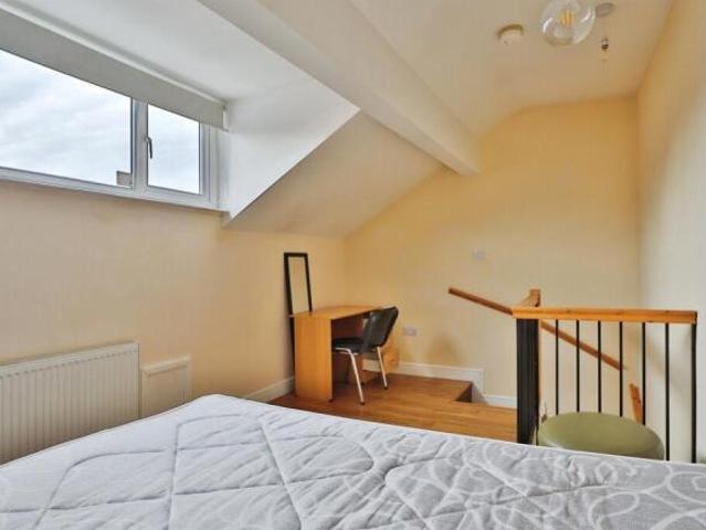 2 bedroom terraced house for sale in Harold Grove, Leeds, LS6