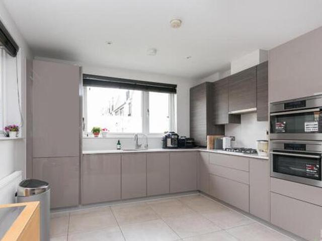 2 Bedroom Terraced House For Sale In High Barnet