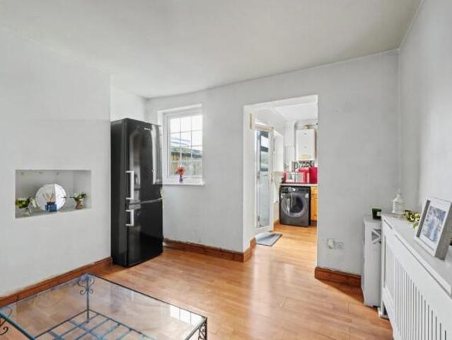 2 bedroom terraced house for sale in High Street, Rainham, ME8