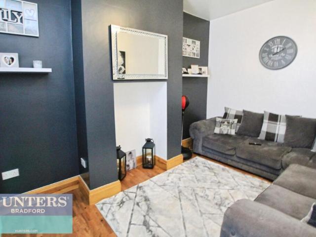 2 bedroom terraced house for sale in High Street Thornton, Bradford, West Yorkshire, BD13 3ES, BD13
