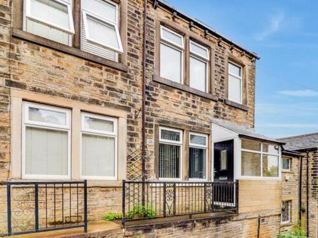 2 Bedroom Terraced House For Sale In Huddersfield, West Yorkshire