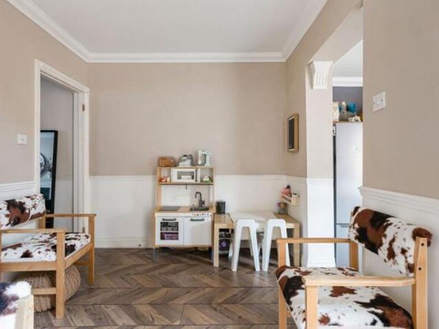 2 bedroom terraced house for sale in Hunt Street, Swindon, SN1