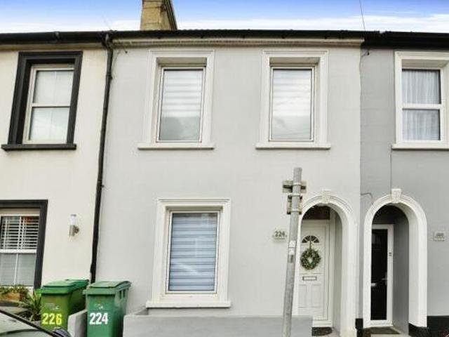 2 Bedroom Terraced House For Sale In Hythe