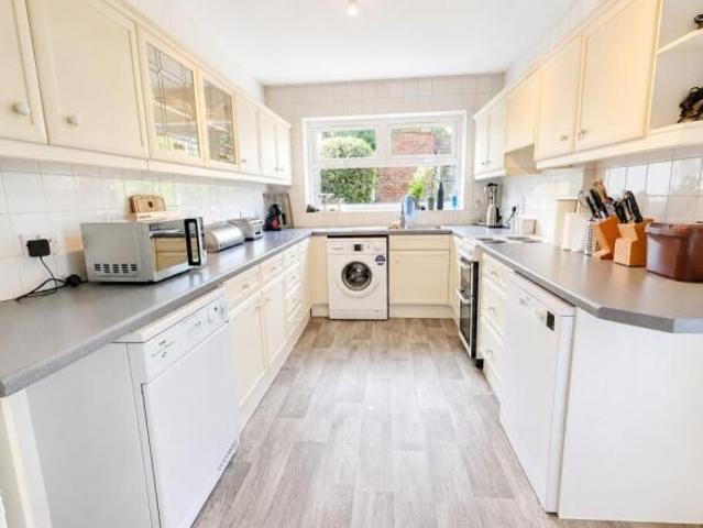 2 bedroom terraced house for sale in Inner Avenue, Southampton, SO14