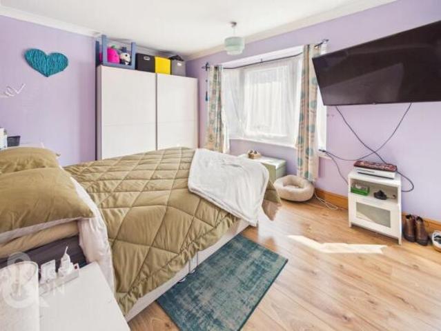 2 bedroom terraced house for sale in Jex Road, Norwich, NR5