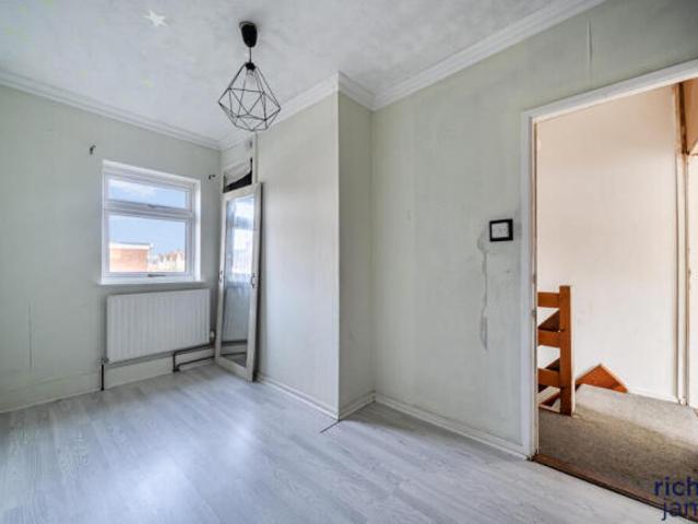 2 bedroom terraced house for sale in Jennings Street, Rodbourne, Swindon, SN2