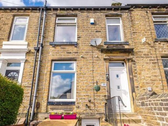 2 Bedroom Terraced House For Sale In Oakes, Huddersfield