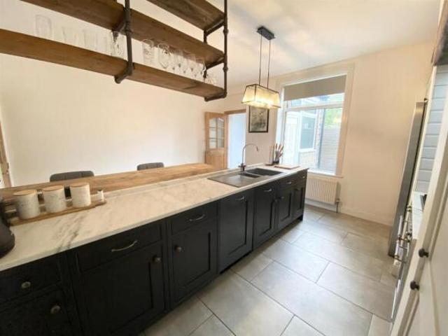 2 bedroom terraced house for sale in Oakes Road, Huddersfield, HD3