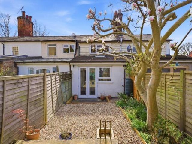 2 bedroom terraced house for sale in Old London Road, St. Albans, Hertfordshire, AL1