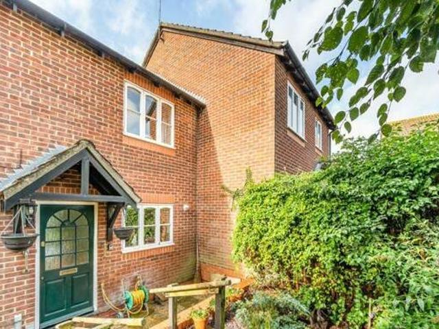2 Bedroom Terraced House For Sale In Oxfordshire