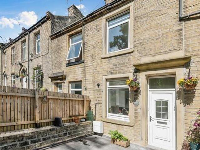 2 Bedroom Terraced House For Sale In Lockwood
