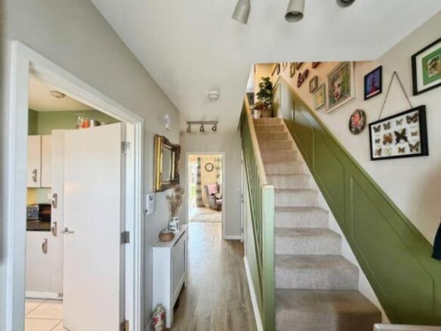 2 bedroom terraced house for sale in Long Furlong Drive, Slough, SL2