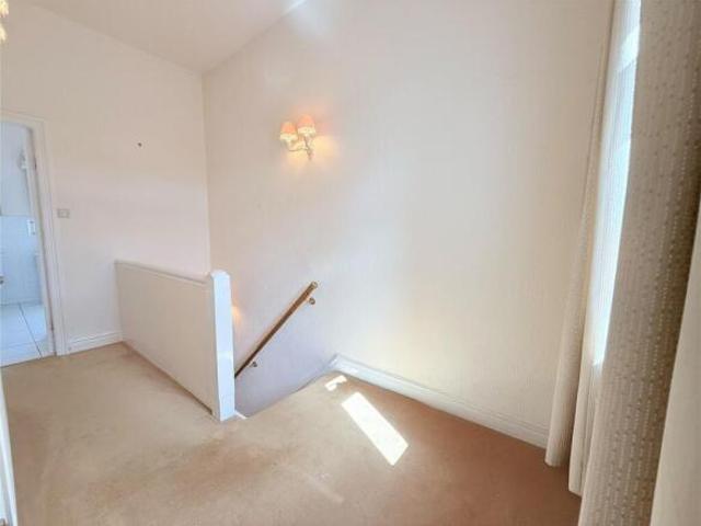 2 bedroom terraced house for sale in Long Lane, Huddersfield, HD5