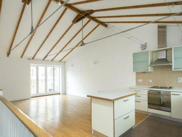 2 Bedroom Terraced House For Sale In London Fields, London
