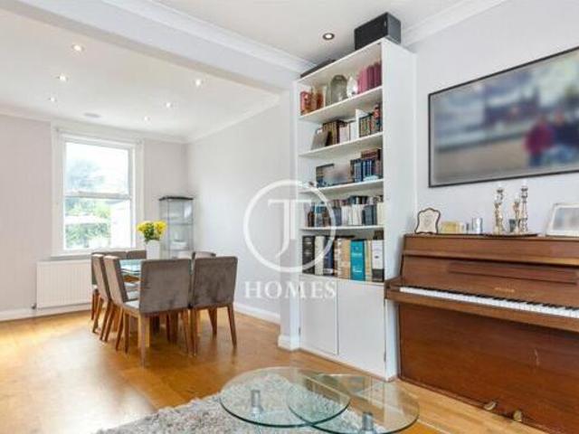 2 Bedroom Terraced House For Sale In London