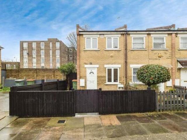 2 Bedroom Terraced House For Sale In London