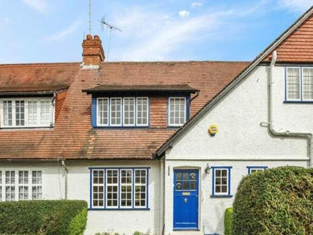 2 Bedroom Terraced House For Sale In London
