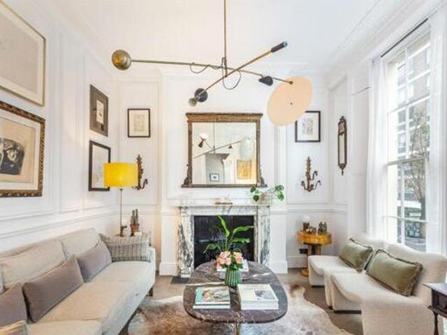 2 Bedroom Terraced House For Sale In London