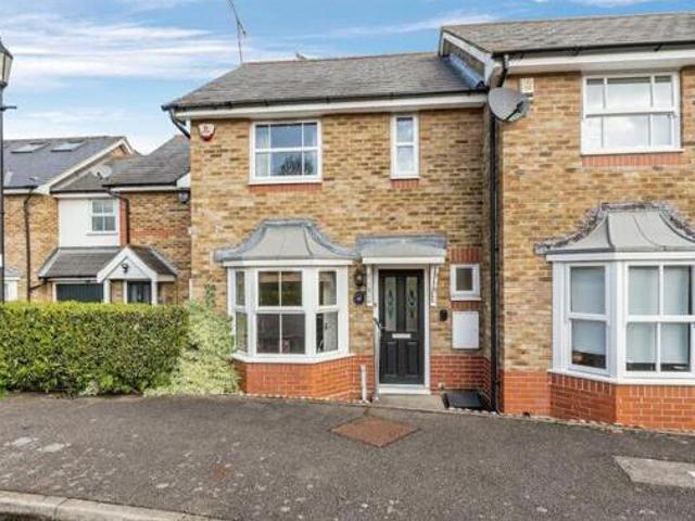 2 Bedroom Terraced House For Sale In London