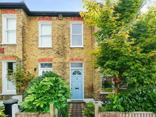 2 Bedroom Terraced House For Sale In London