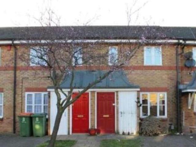 2 Bedroom Terraced House For Sale In London