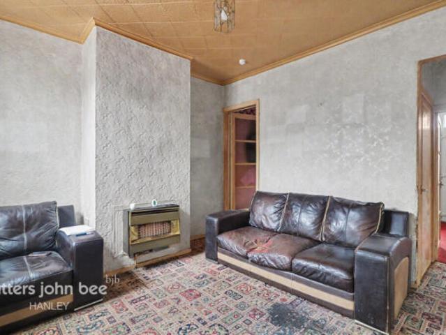 2 bedroom terraced house for sale in Lonsdale Street, Stoke, ST4 4DP, ST4