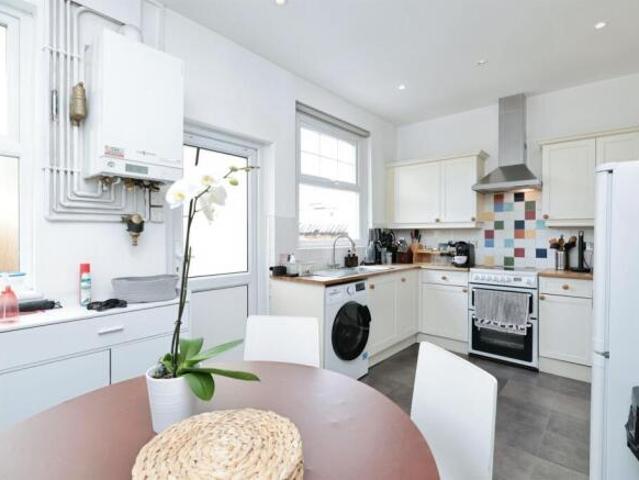2 bedroom terraced house for sale in Leavesden Road, Watford, WD24