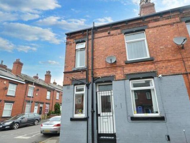 2 Bedroom Terraced House For Sale In Leeds