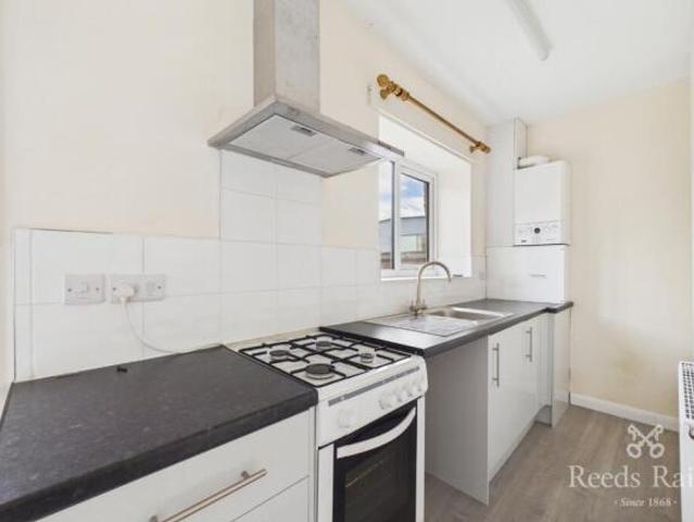 2 bedroom terraced house for sale in Leeds Road, Deighton, Huddersfield, West Yorkshire, HD2