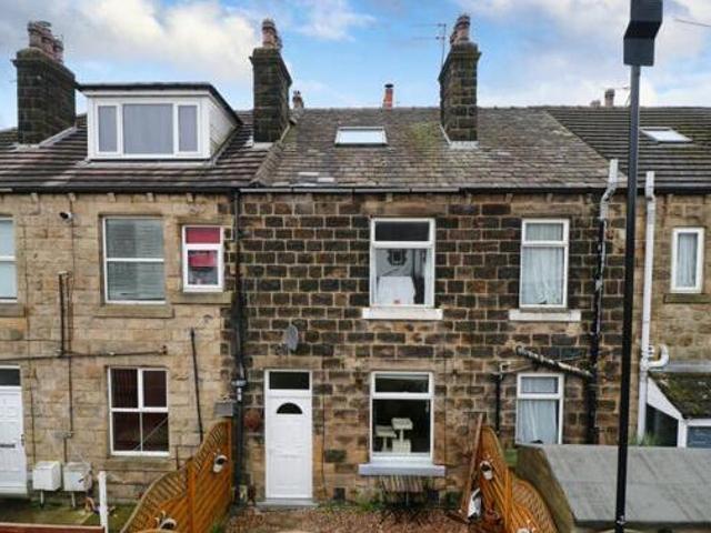 2 Bedroom Terraced House For Sale In Leeds, West Yorkshire