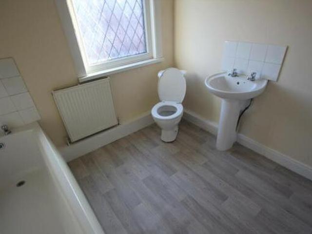 2 Bedroom Terraced House For Sale In Leeds, West Yorkshire