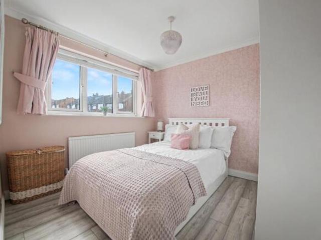 2 bedroom terraced house for sale in Lilac Close, Chelmsford, CM2