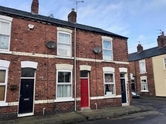 2 bedroom terraced house for sale in Lincoln Street, Leeman Road, YO26